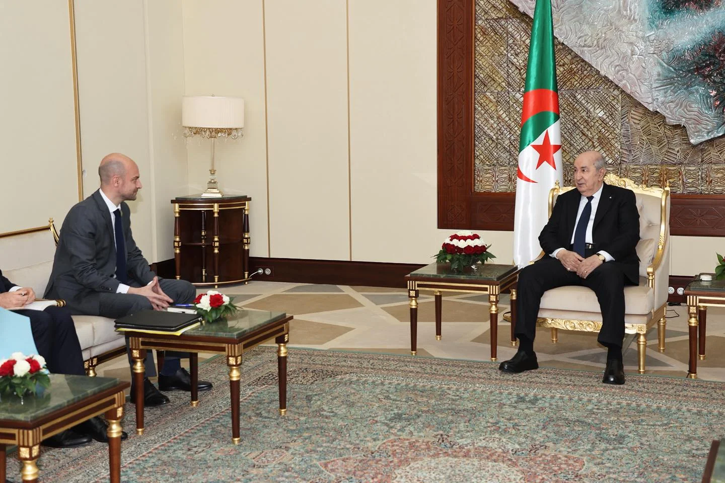 L’Algérie appelle ses ressortissants sans-papiers à rentrer au pays ...